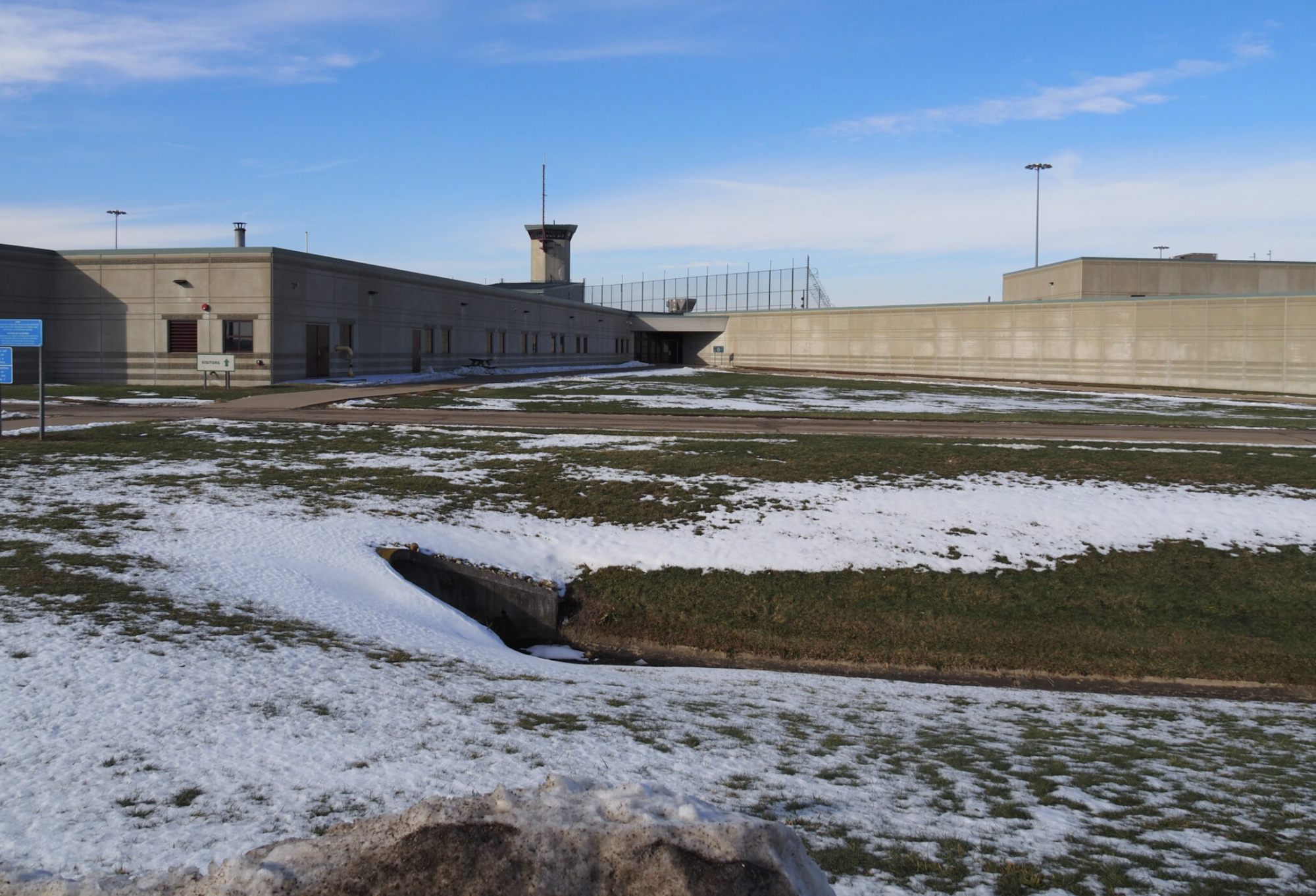 Behind the Walls of Indiana’s ICE Detention Facility - Cincinnati CityBeat